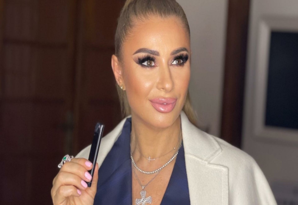 Revoluție în Iran: protestatarii ar fi pus mâna pe două orașe căzute ...